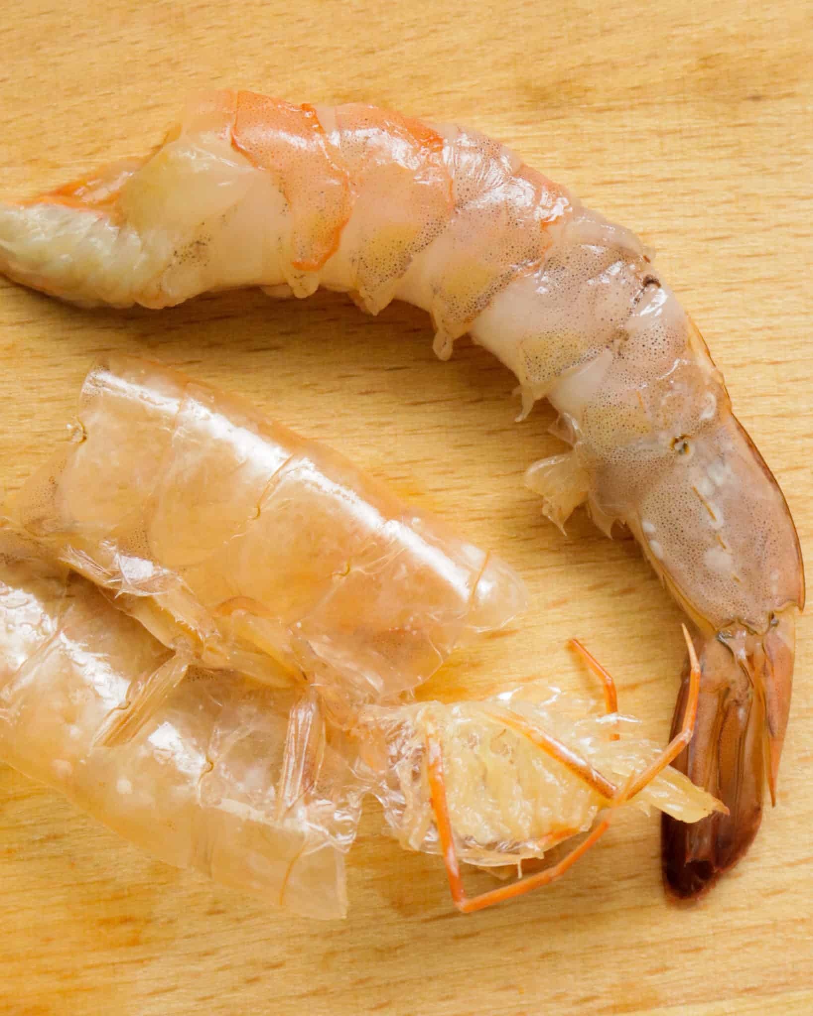 How to clean, devein and peel shrimp. - THE SEAFOOD BLOG