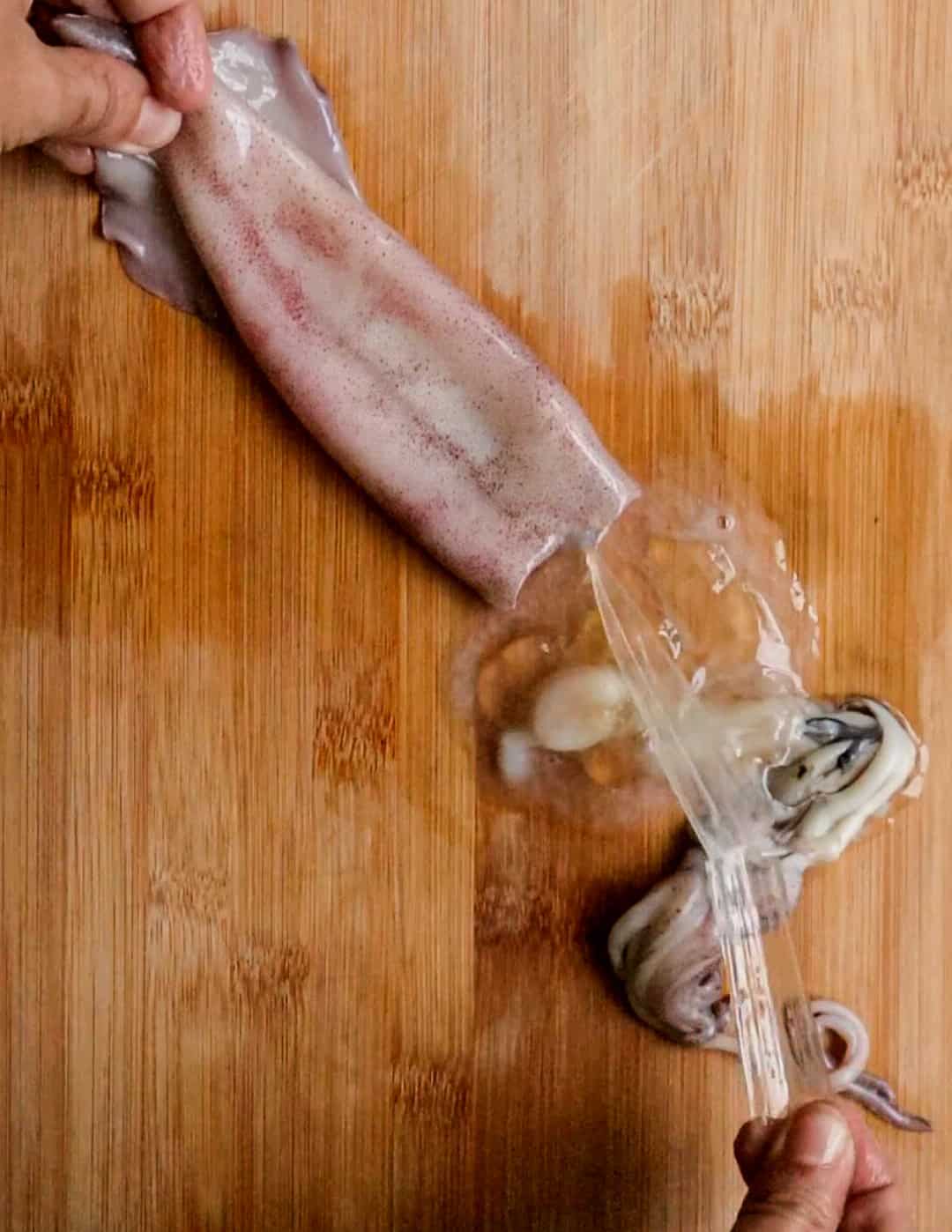 How to clean squid(calamari). - THE SEAFOOD BLOG